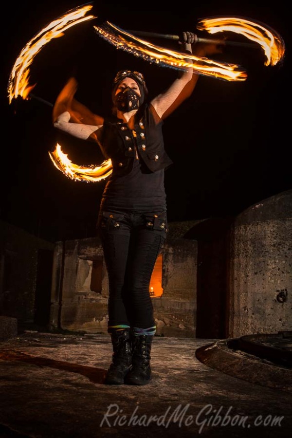 Fire-Spinning - Richard McGibbon Photography